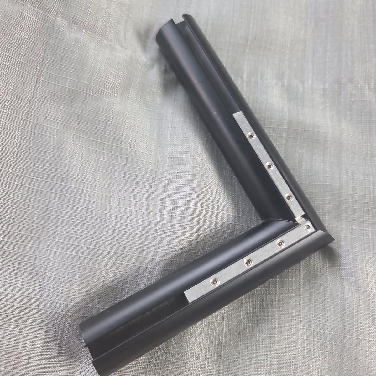 Channel Rod Corners By Drapery King Toronto – The Drapery King Toronto